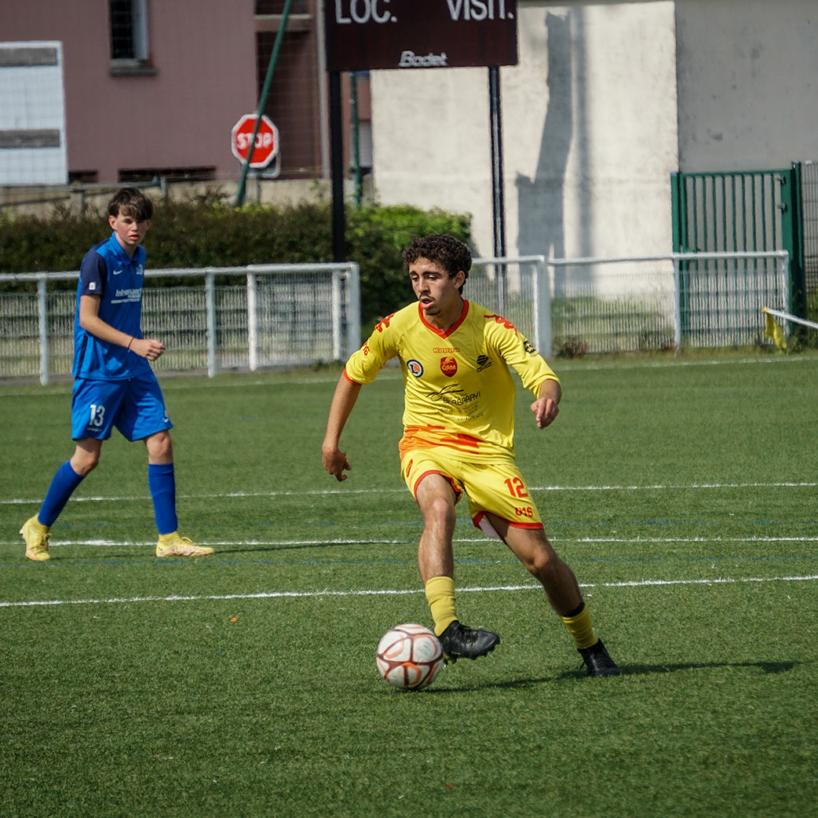 Nos U16 champions de R1 ! - QRM