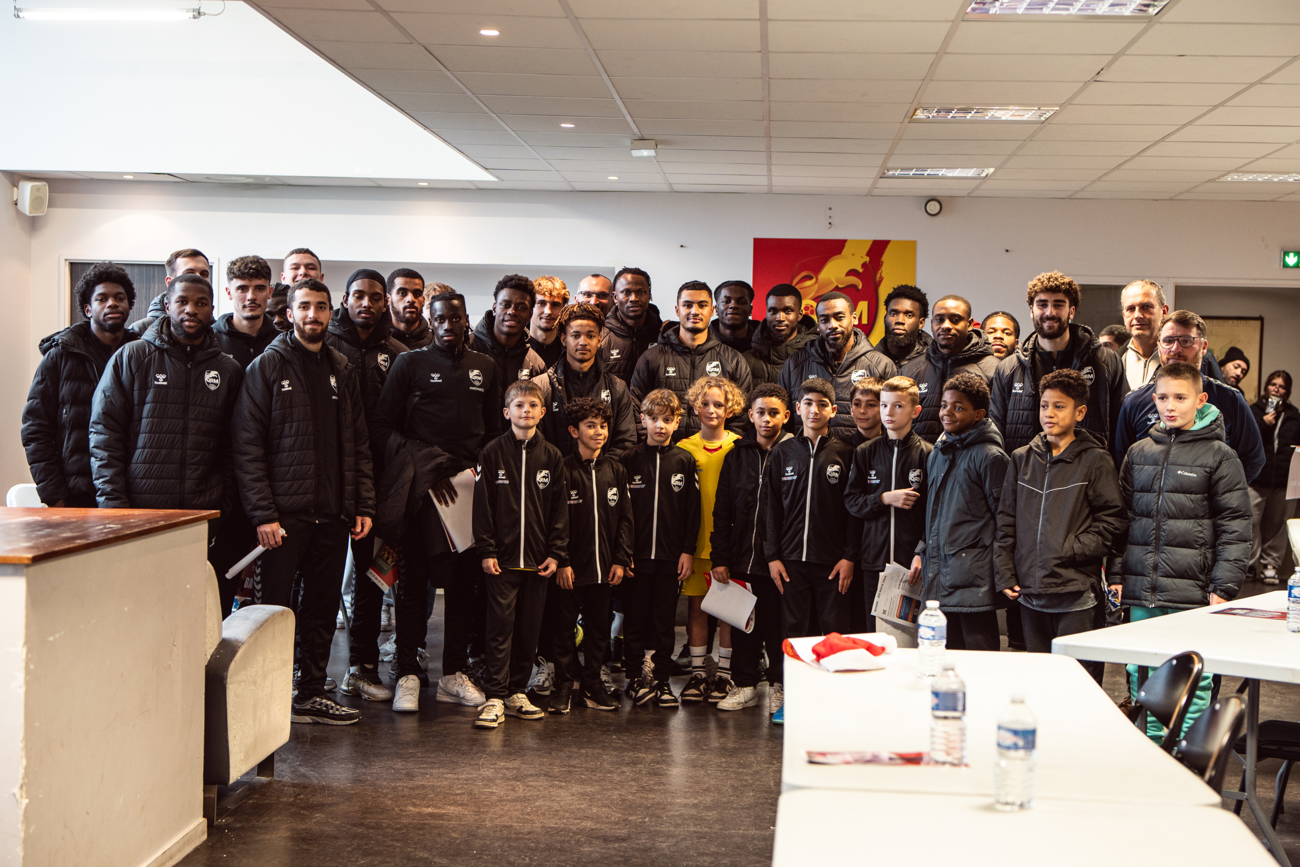 L’Arbre de Noël de QRM : Une après-midi magique pour les jeunes de l’Association - QRM